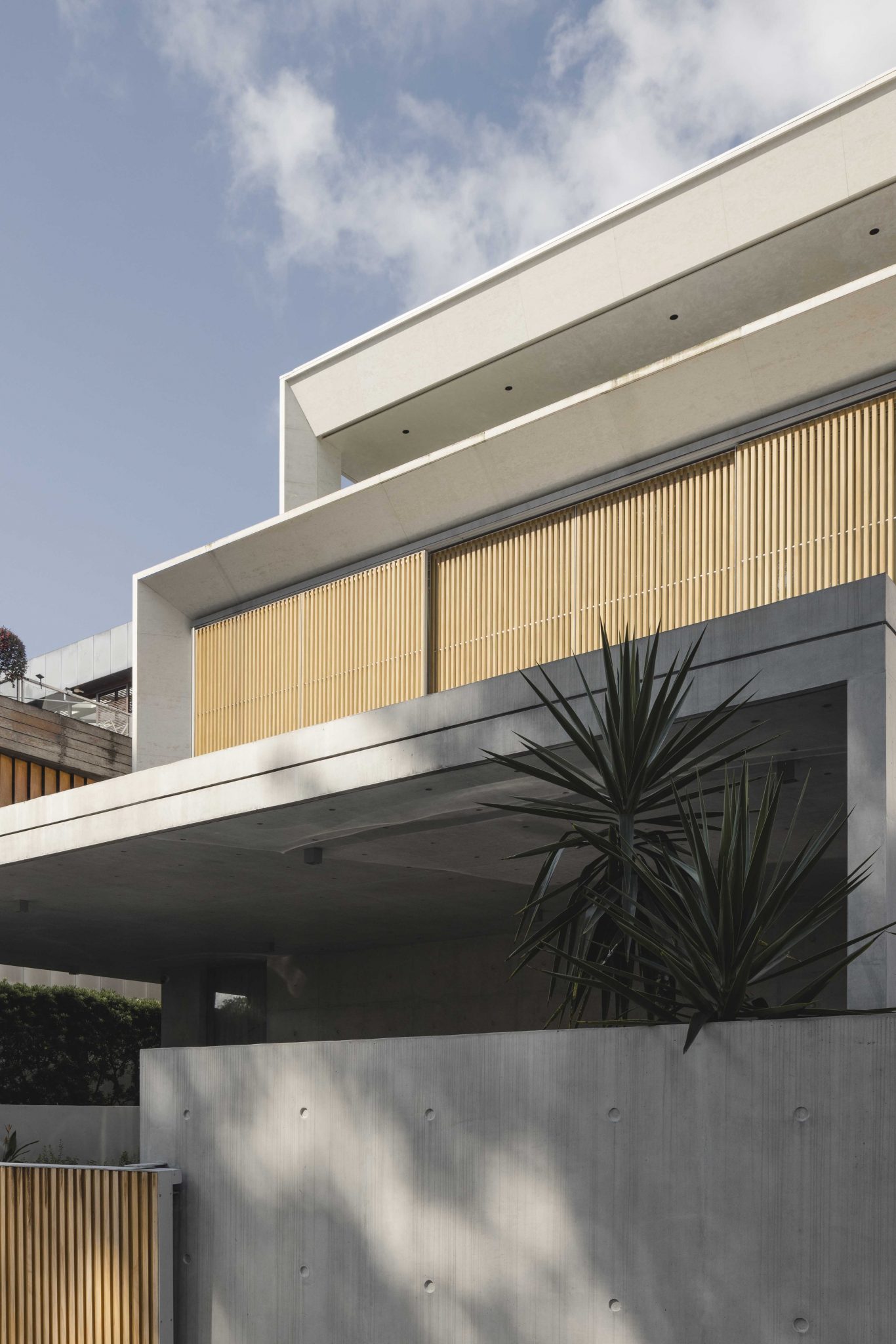 Frame House - Ming Architects